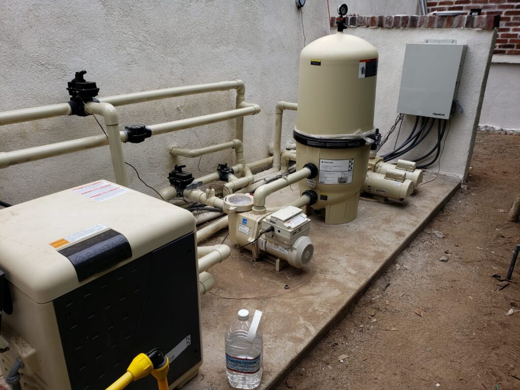 buildingmypool.com – The Flow Brothers Inc.